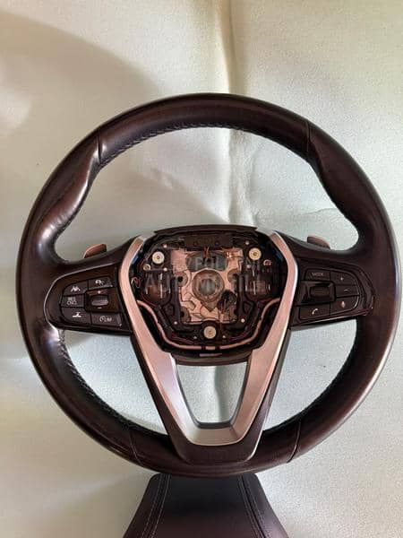 Volan i airbag g30 za BMW Serija 5 | Auto delovi | Polovni Automobili