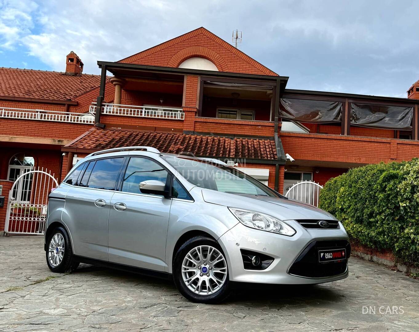 Ford C-Max GRAND C MAXX CH | Polovni Automobili