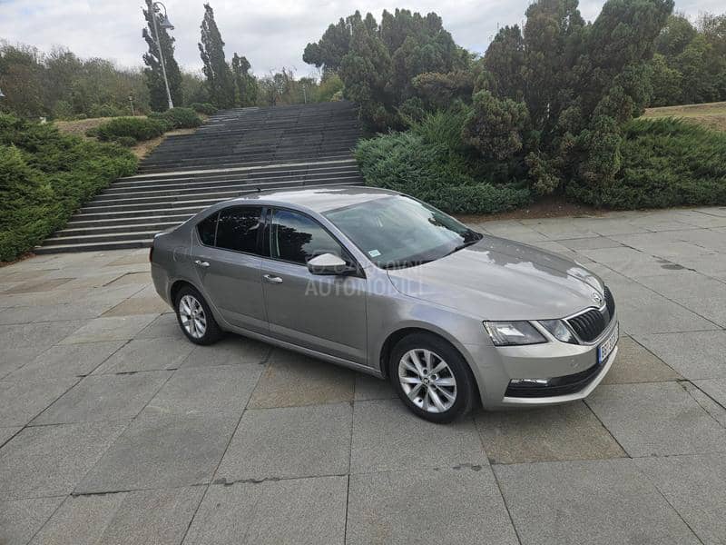 Škoda Octavia D S G | Polovni Automobili