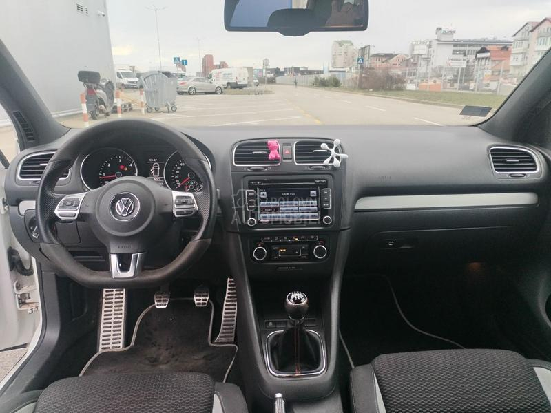 Volkswagen Golf 6 1.6 R line | Polovni Automobili