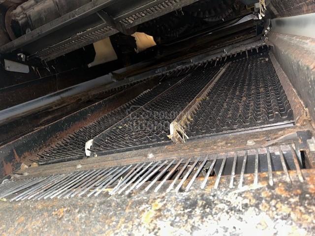 New Holland CR 10.90 | Polovni Automobili