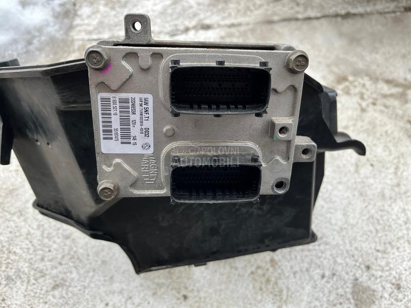 Motorni racunar kompjuter ecu za Fiat Stilo | Auto delovi | Polovni ...