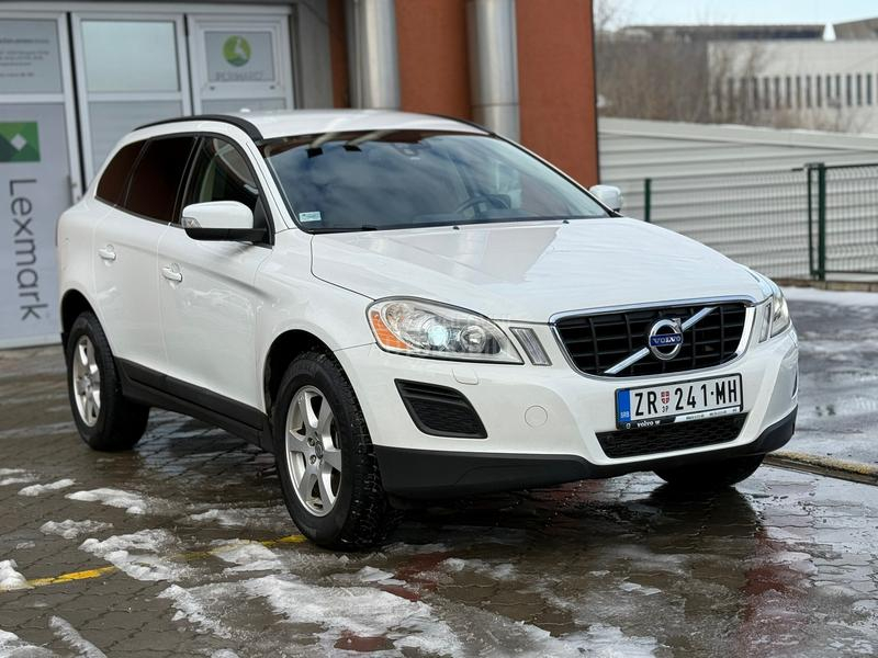 Volvo XC60 D3 vel servis/Autom | Polovni Automobili