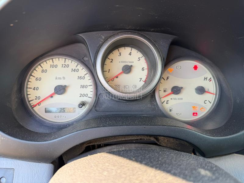 Polovni Toyota RAV 4 2002. god. Polovni Automobili Srbija, Elemir