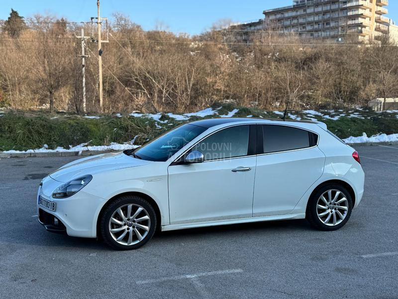 Alfa Romeo Giulietta 2.0 JTDM TCT | Polovni Automobili