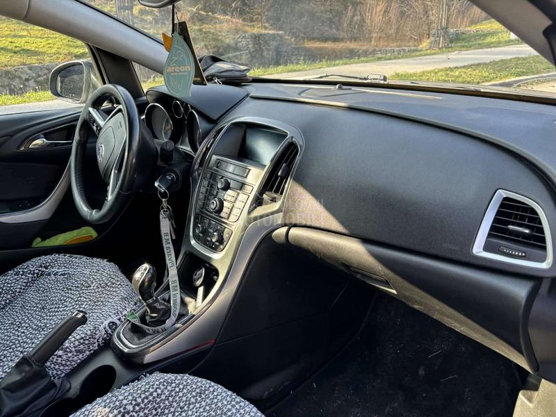 Opel Astra J 1.7 TEK. REG | Polovni Automobili