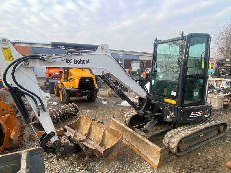 Bobcat E35z (2022) - 37.000 € - 21000 Novi Sad - www.mojnovisad.com