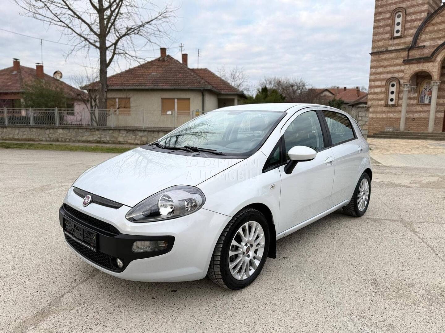 Fiat EVO PERLA BELI NOV | Polovni Automobili