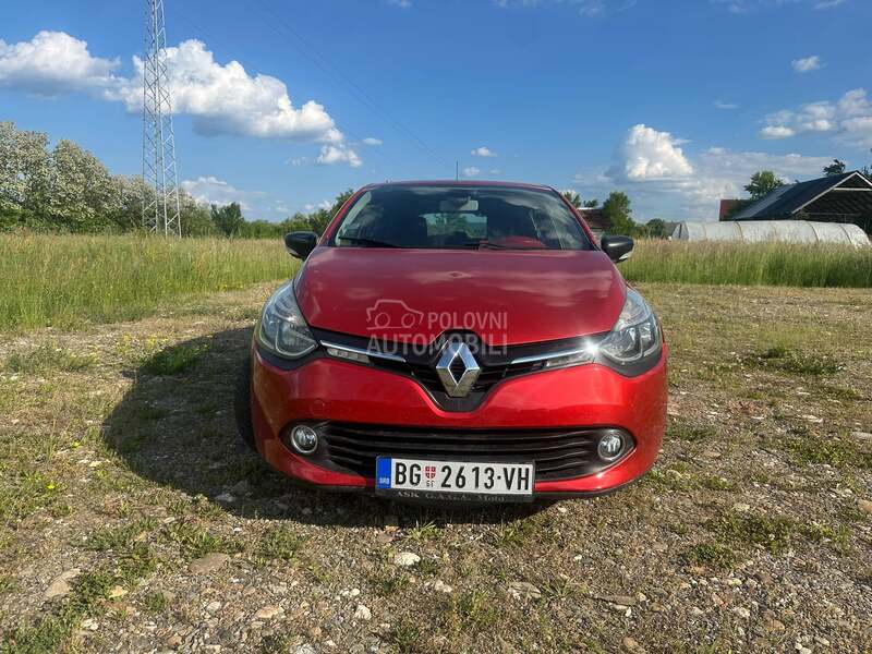 Renault Clio INTENSE RED | Polovni Automobili