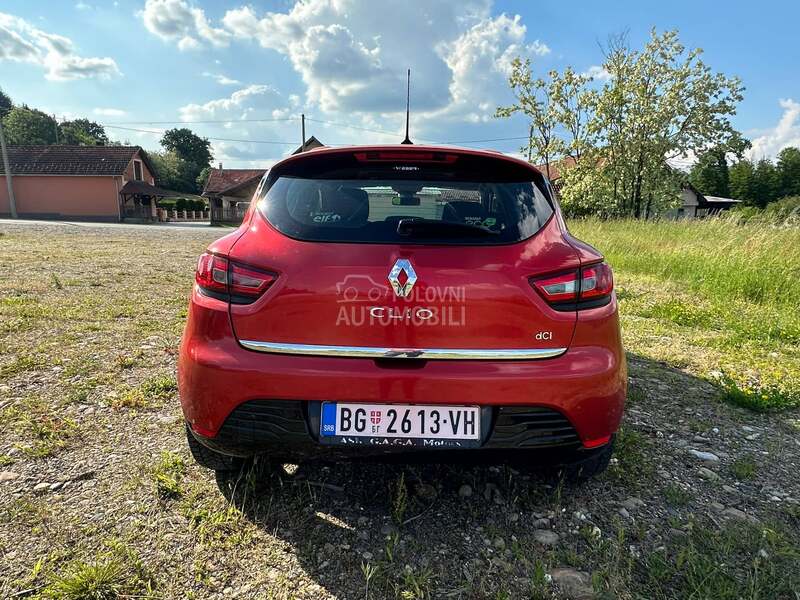 Renault Clio INTENSE RED | Polovni Automobili
