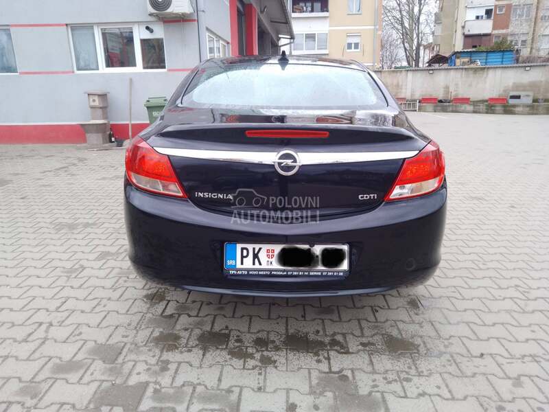 Opel Insignia 2.0 CDTI | Polovni Automobili