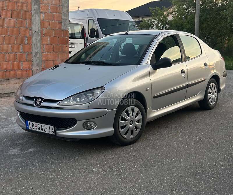 Peugeot 206 1.4 sedan | Polovni Automobili