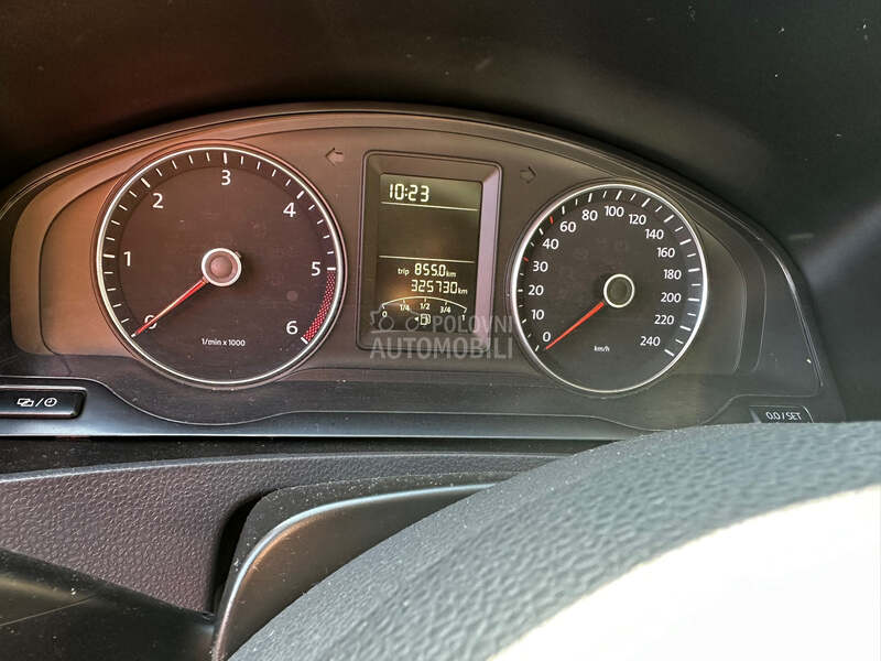 Volkswagen Transporter T5 | Polovni Automobili
